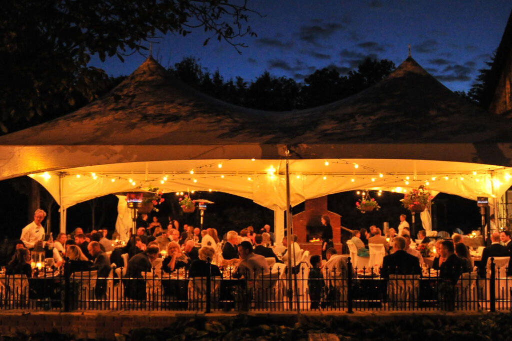 Howl at the Moon Dinner - EPIC Wineries